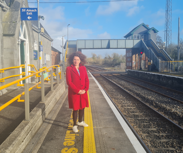 Senator_Dolan_at_Ballinasloe_Train_Station_600x.png?v=1717071961